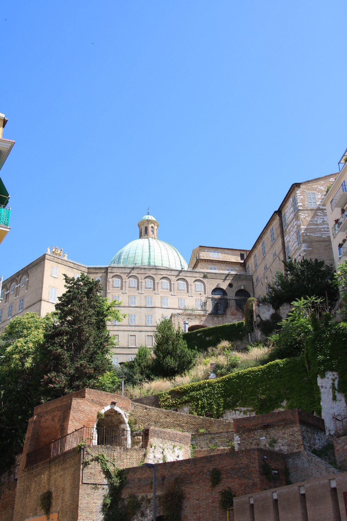 Entlang der Küste der Marken nach Ancona und zum Pilgerort Loreto